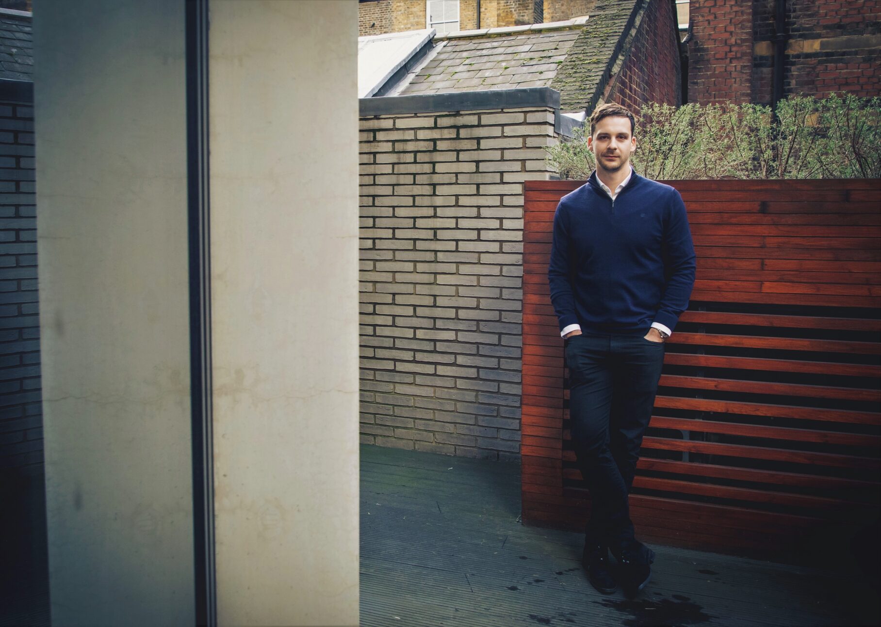 Investors & Entrepreneurs | SYNOVA